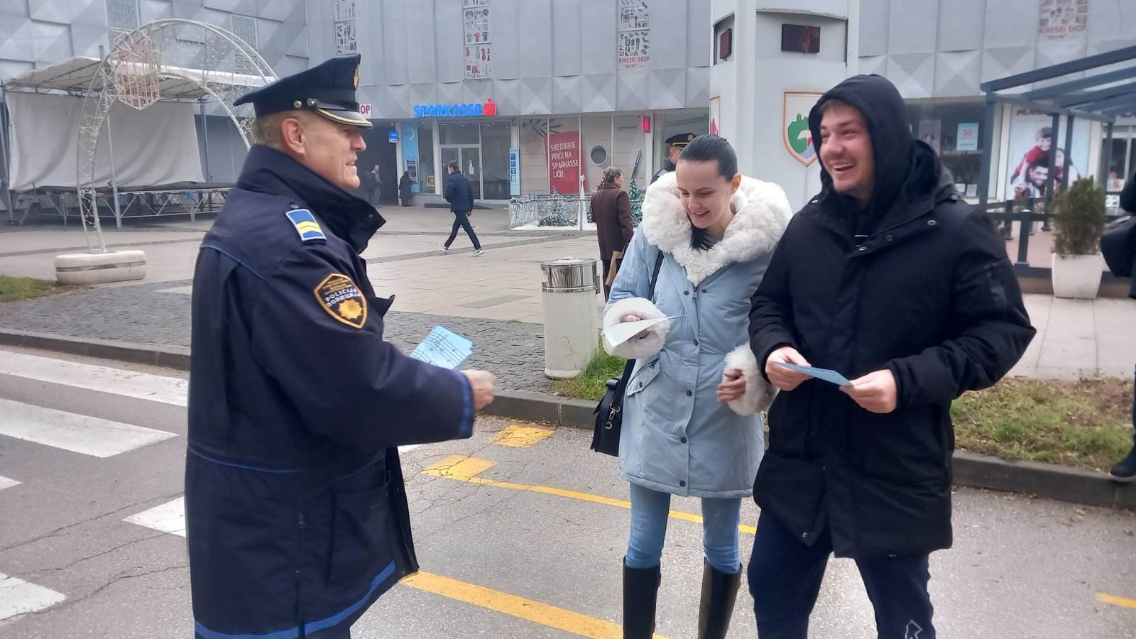 (FOTO) “Slavi odgovorno, slavi bez oružja” / MUP SBK se sprema za ...