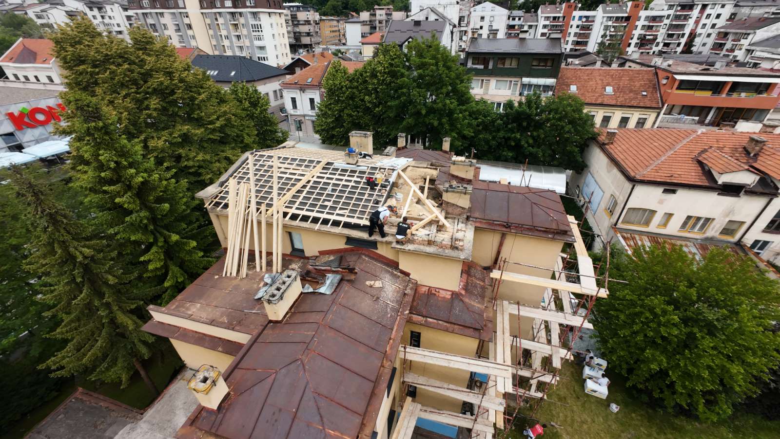(FOTO) Započela obnova Zavičajnog muzeja Travnik, nova fasada i krovni radovi u toku
