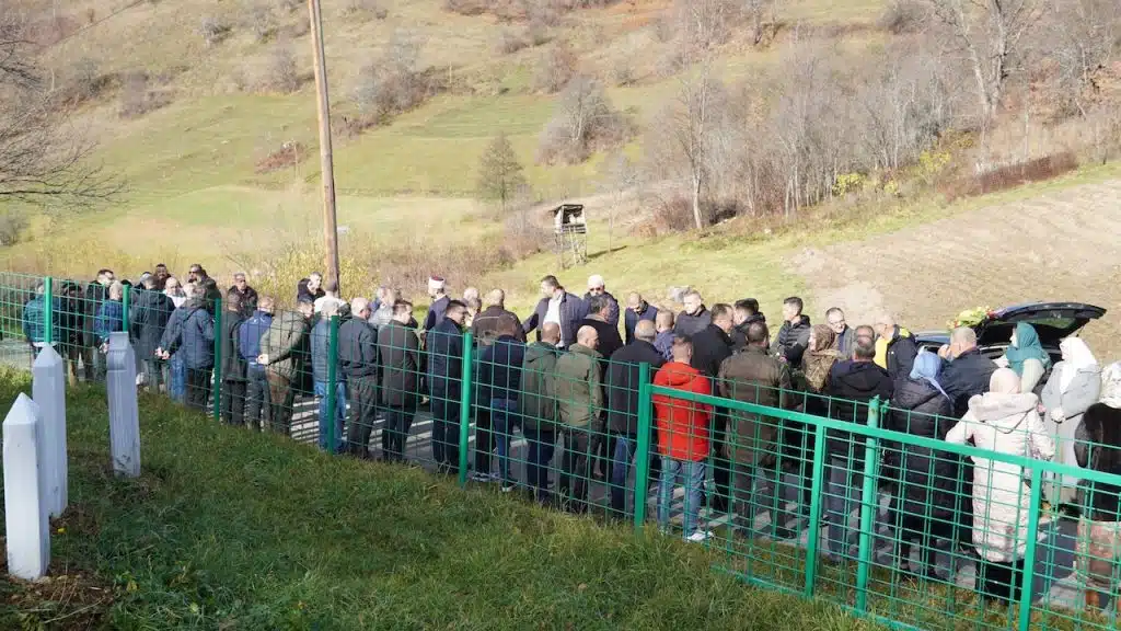(FOTO) Obilježena peta godišnjica smrti dr. Mirsada Pece