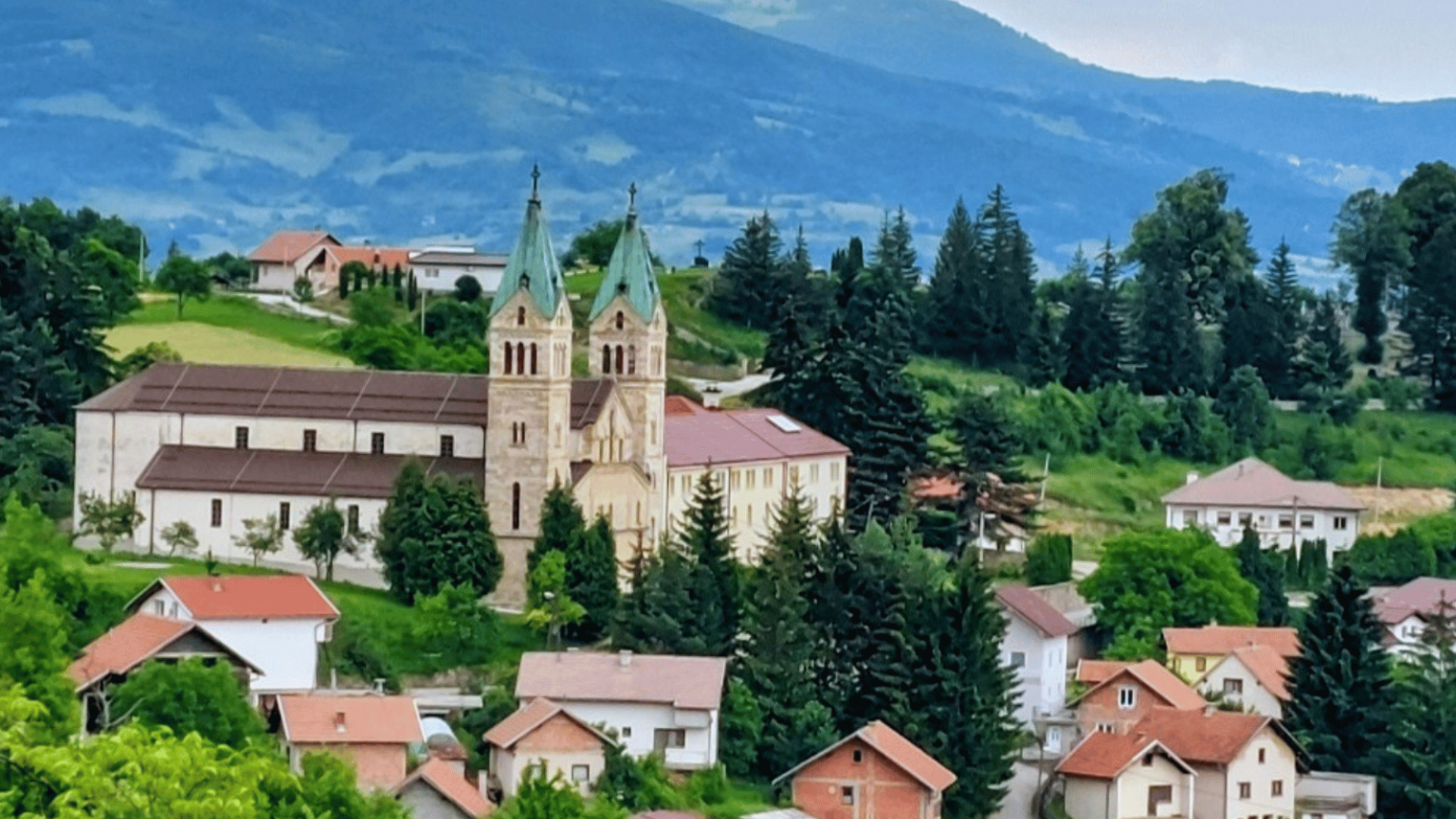 Guča Gora među liderima ruralnog turizma: Samostan i fra Davor Petrović ...